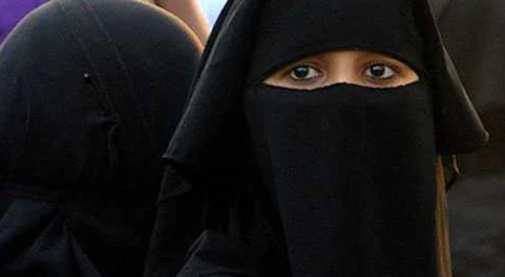 woman doctor has filed a police complaint against her husband, for giving her triple talaq