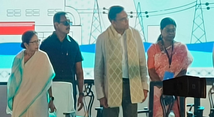 Dev, Sourav Ganguly, state ministers Manas Bhuiyan, Arup Biswas, Birbaha Hansda, Shiuli Saha,