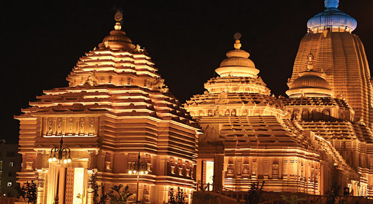 Jagannath Dev's 'Nav Alay' in Digha is crowded with 60,000 pilgrims