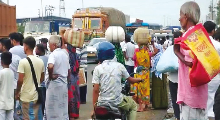 Businessman dies after being hit by bus, anger over poor signal management