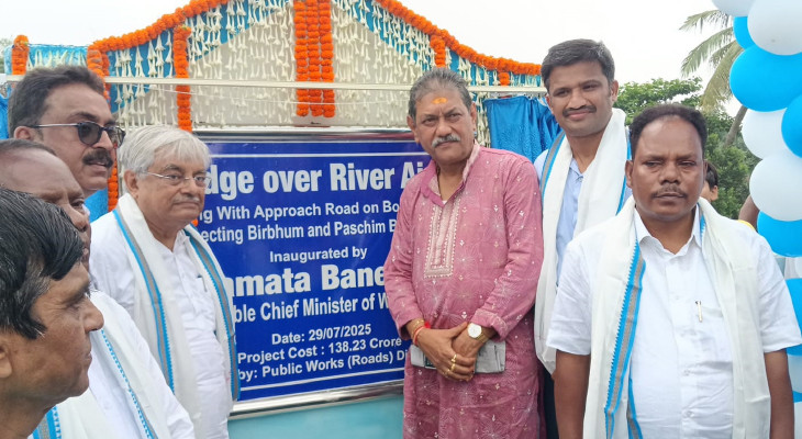 Chief Minister inaugurates Jaydev Bridge virtually, new bus route launched