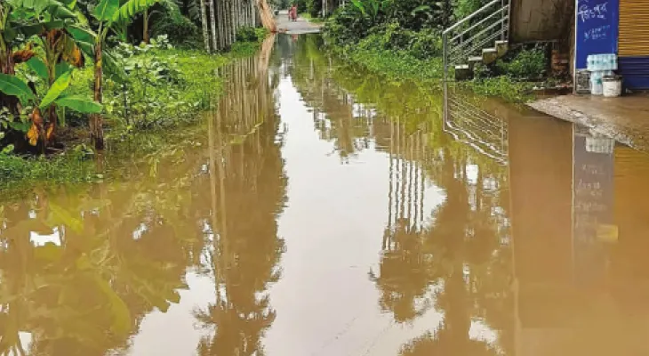 Roads submerged due to lack of drainage in Betai, BJP panchayat under fire