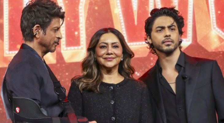 One hand is enough to accept National Award: Shah Rukh
