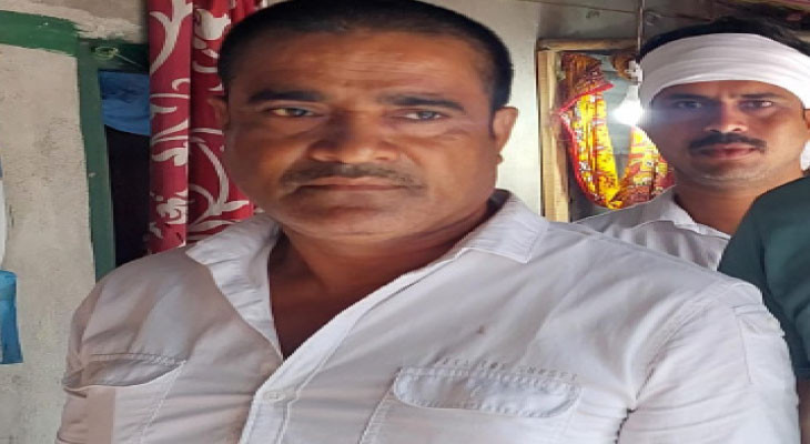 Jungle Sheikh set up camp in a hut in Raiganj to throw dust in the eyes ...