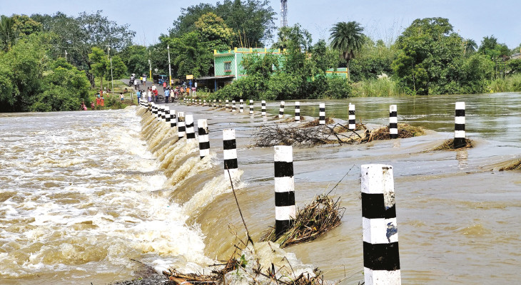 Two causeways in Balijuri submerged in Shal River, residents of 10 ...