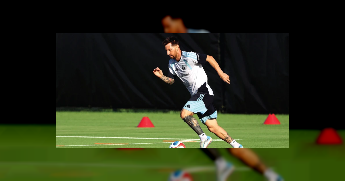 Leo Messi starts training with the ball - Bartaman Patrika