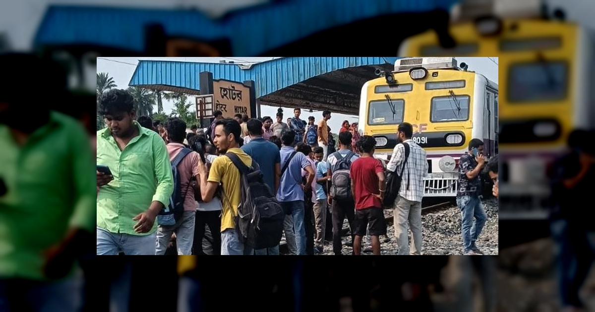 Rail blockade on Diamond Harbour branch, commuters in trouble ...