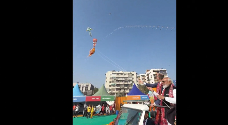 PM Narendra Modi and German Chancellor Friedrich Merkel attend Gujarat ...