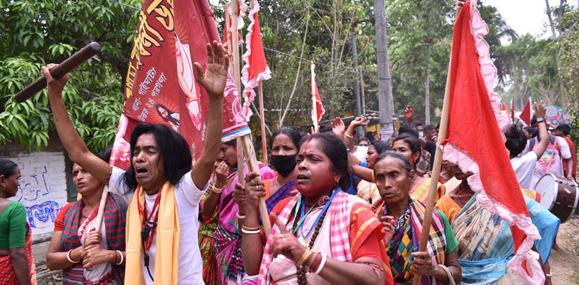 Modi is silent on the future of Matuas, Bangaon is angry