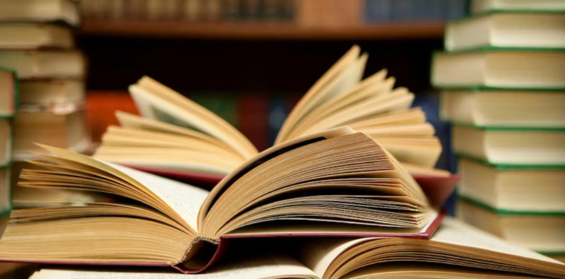 The new government should improve the education system, the students want