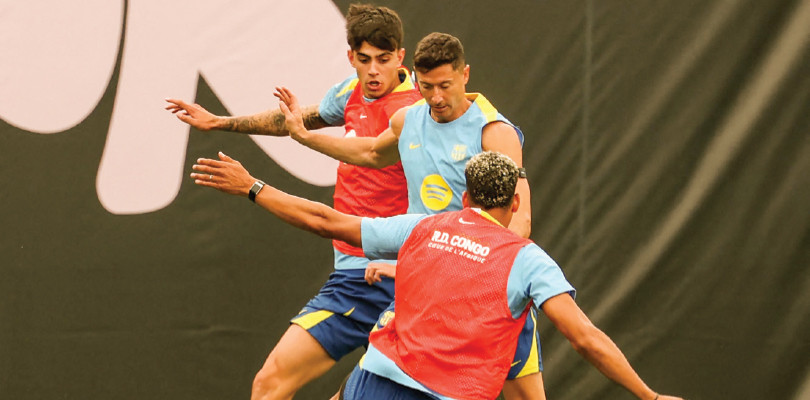 Real under pressure in El Clasico today, Barcelona eyes league title